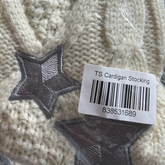 Taylor Swift | Holiday | Brand New Taylor Swift Cardigan Christmas ...